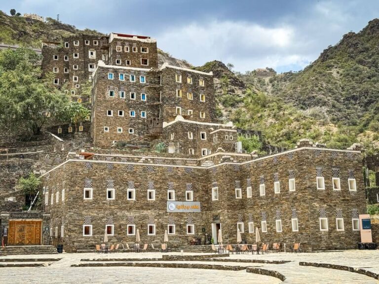 Visiting Rijal Almaa - Saudi Arabia's Fairytale Village - Middle East ...